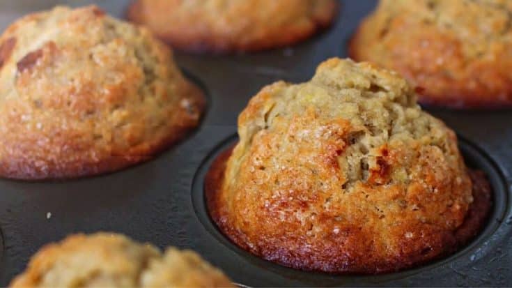 Super Moist Banana Muffin Recipe - DIY Joy