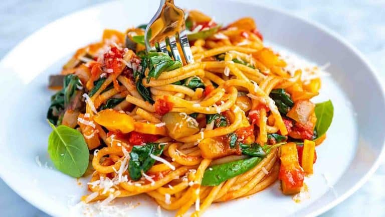 Fresh And Easy Veggie Spaghetti Recipe - DIY Joy