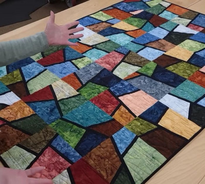 Donna's Easy Mosaic Quilt Tutorial (with Free Pattern) - DIY Joy
