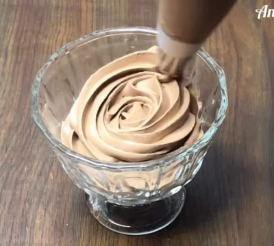 2-Ingredient Chocolate Mousse Ready in 15 Minutes - DIY Joy