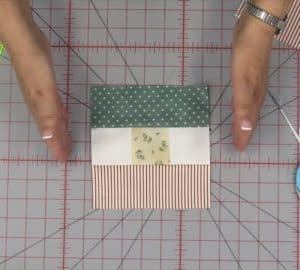 Easy Courthouse Steps Quilt - DIY Joy