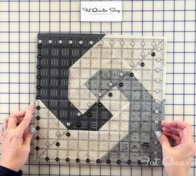 How to Make Snail Trail Quilt Block - DIY Joy