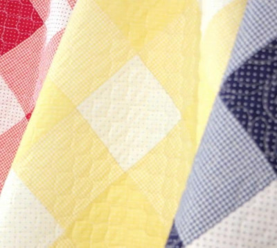 Easy Baby Gingham Quilt Tutorial (with Free Pattern) - DIY Joy