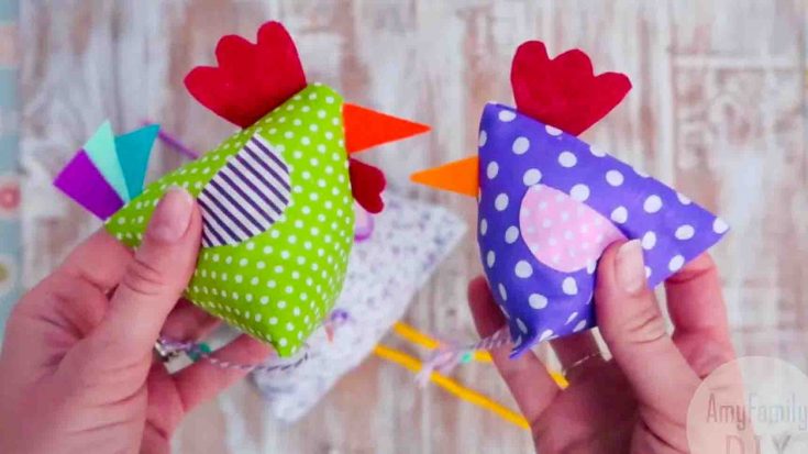 DIY No-Sew Easter Chicks Tutorial - DIY Joy