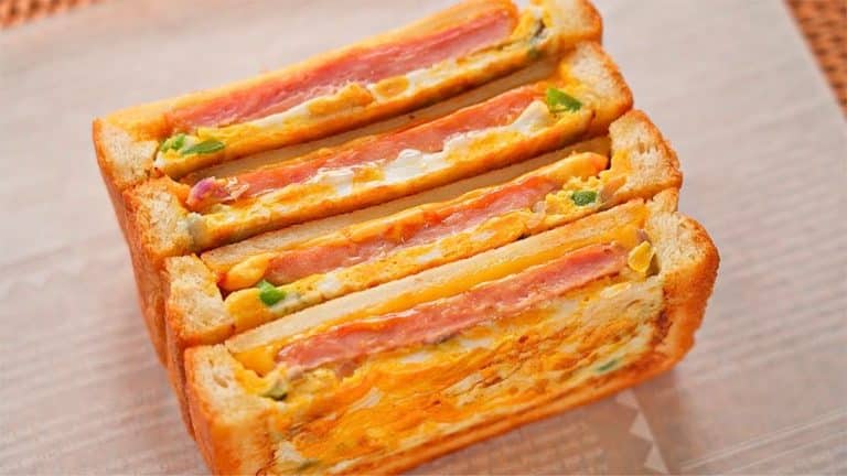 Easy and Loaded Toast Recipe for Breakfast - DIY Joy