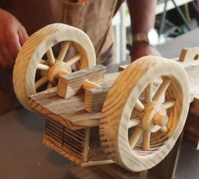 How to Build a DIY Truck Planter - DIY Joy