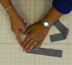 How to Make an Illusion Quilt Block - DIY Joy