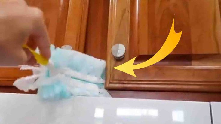 How To Remove Thick Grease From Kitchen Cabinets - DIY Joy