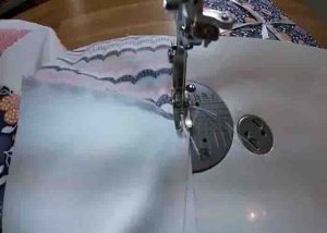 Simple Side Step Quilt Tutorial - DIY Joy