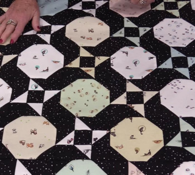 Easy Snowball & Stars Quilt Using 5" Squares - DIY Joy