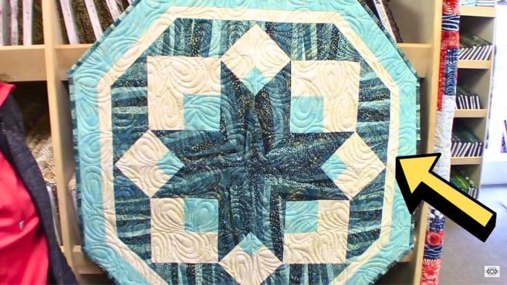 How to Make an Evening Star Table Topper Quilt - DIY Joy