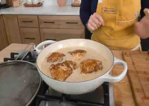 One-Pan Creamy Chicken and Rice Recipe - DIY Joy