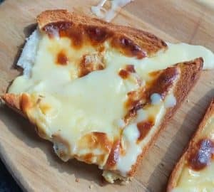 5-Ingredient Burnt Basque Toast Using Leftover Bread - DIY Joy