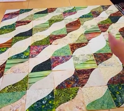 Super Easy Wave Runner Quilt Tutorial - DIY Joy