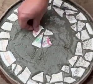 How to Make a DIY Plate Yard Stepping Stone - DIY Joy