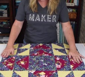 Easy Homespun Quilted Table Topper Tutorial - DIY Joy