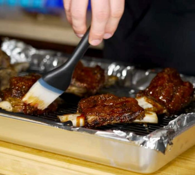 Easy Oven Baked Beef Short Ribs - DIY Joy