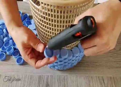 DIY Laundry Basket Using Plastic Bottle Caps - DIY Joy