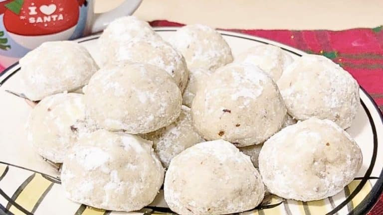 Easy Snowball Christmas Cookies Recipe - DIY Joy