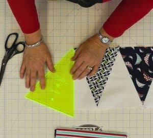 Pennant Quilt With Jenny Doan - DIY Joy