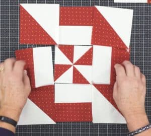 Disappearing Double Pinwheel Quilt With Jenny Doan - DIY Joy