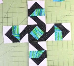 Easy Slip Knot Quilt Block Tutorial - DIY Joy
