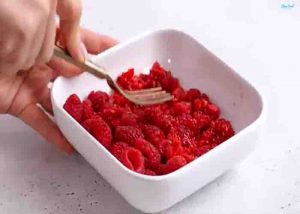 Raspberry Filled Chocolate Bites Recipe - DIY Joy