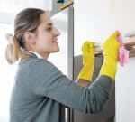 5 Easy Cleaning Tricks with Shaving Foam - DIY Joy