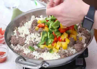 One-Pan Stuffed Pepper Skillet Recipe - DIY Joy