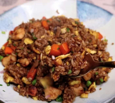 Easy Chinese Chicken Fried Rice Recipe - DIY Joy