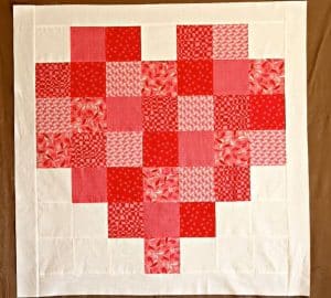 Twisting Pinwheel Heart Wall Hanging - DIY Joy