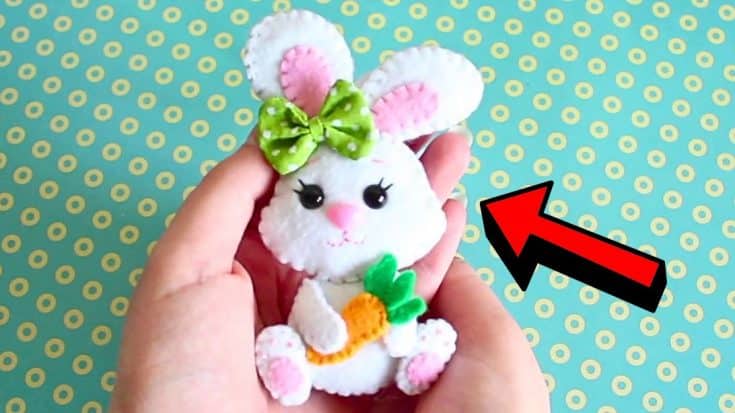 How to Make a Cute DIY Felt Easter Bunny - DIY Joy