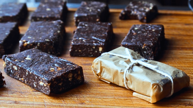 Easy Fruit & Nut Energy Bars Recipe - DIY Joy