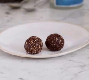 6-Ingredients Energy Balls - DIY Joy