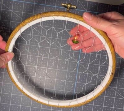 Viral Chicken Wire Suncatcher Tutorial - DIY Joy