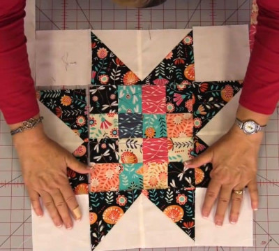 Four Patch Stars Quilt With Jenny Doan - DIY Joy