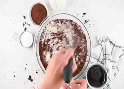 Extreme Oreo Cake with Marshmallow Frosting - DIY Joy