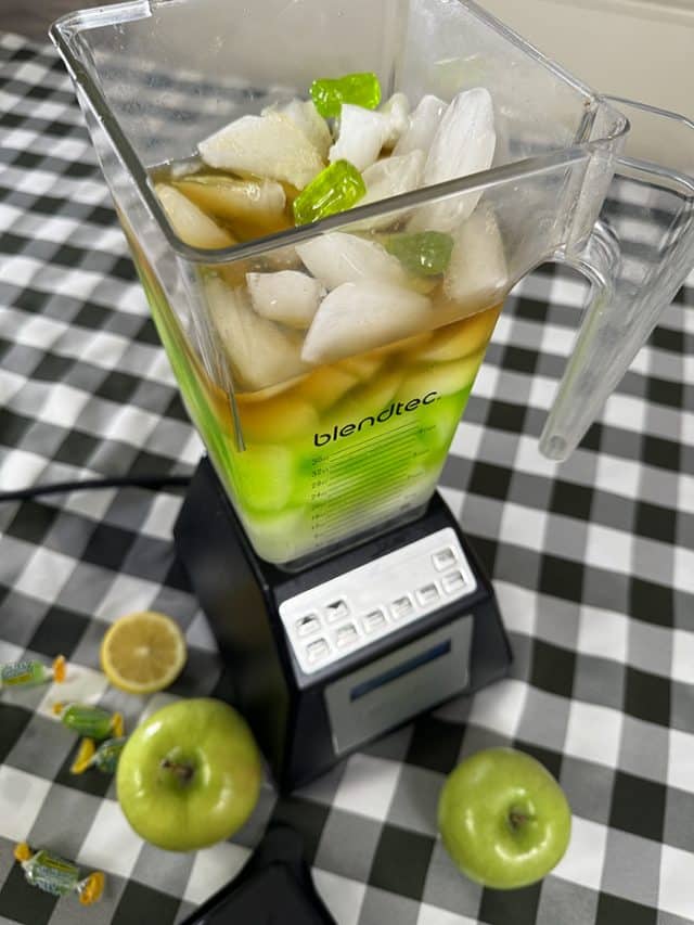 Crown Royal Apple Jolly Rancher Slushie Recipe