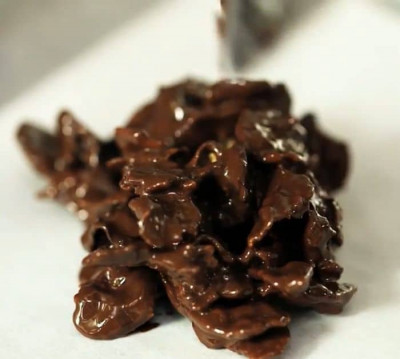 No-Bake Chocolate Clusters Recipe - DIY Joy