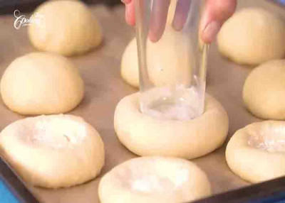 Blueberry Cream Cheese Buns Recipe - DIY Joy