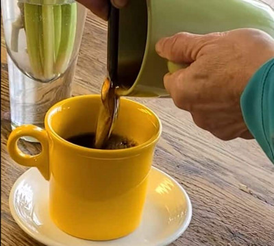 Genius Pouring Hack to Avoid Spilling - DIY Joy