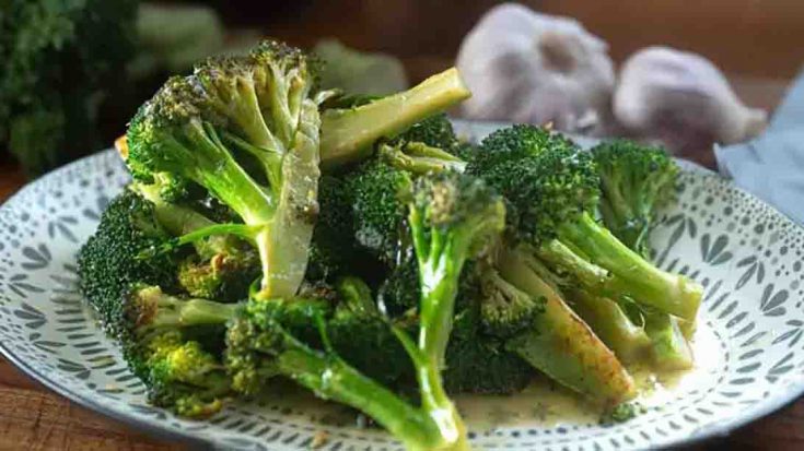 One-Pan Butter Garlic Broccoli Recipe - DIY Joy