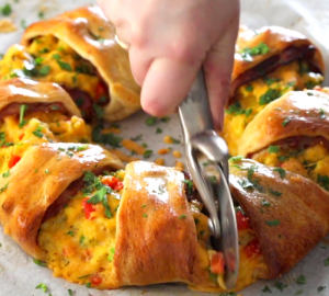 Easy Crescent Bacon Breakfast Ring Recipe - DIY Joy