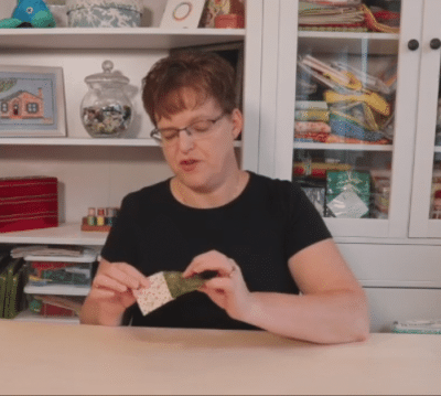 Bento Box Quilt Block Tutorial for Beginners - DIY Joy