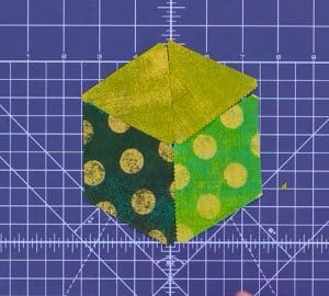 Mini Rhombus Table Runner With Jenny Doan - DIY Joy