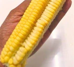 Quick Way to Remove Corn Kernels - DIY Joy