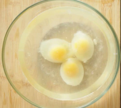 New Way to Poach an Egg That Never Fails - DIY Joy