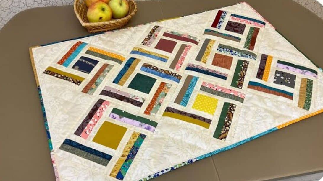 Fabric Scrap Patchwork Block For Beginners - DIY Joy