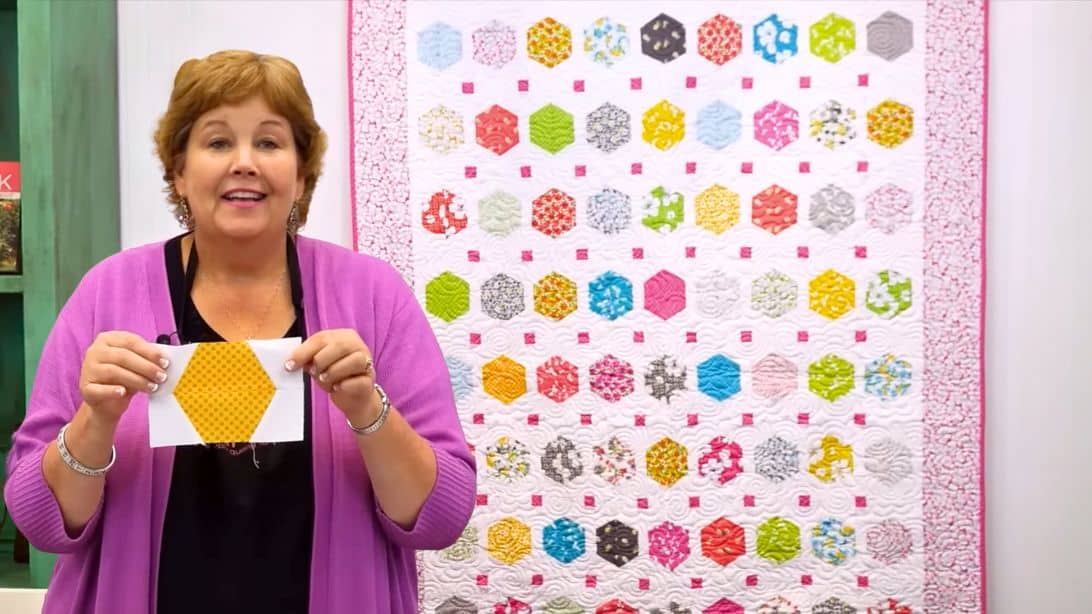 Floating Hexagons Quilt With Jenny Doan - DIY Joy
