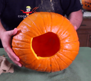 Easy 2-Minute Pumpkin Cleaning Hack - DIY Joy